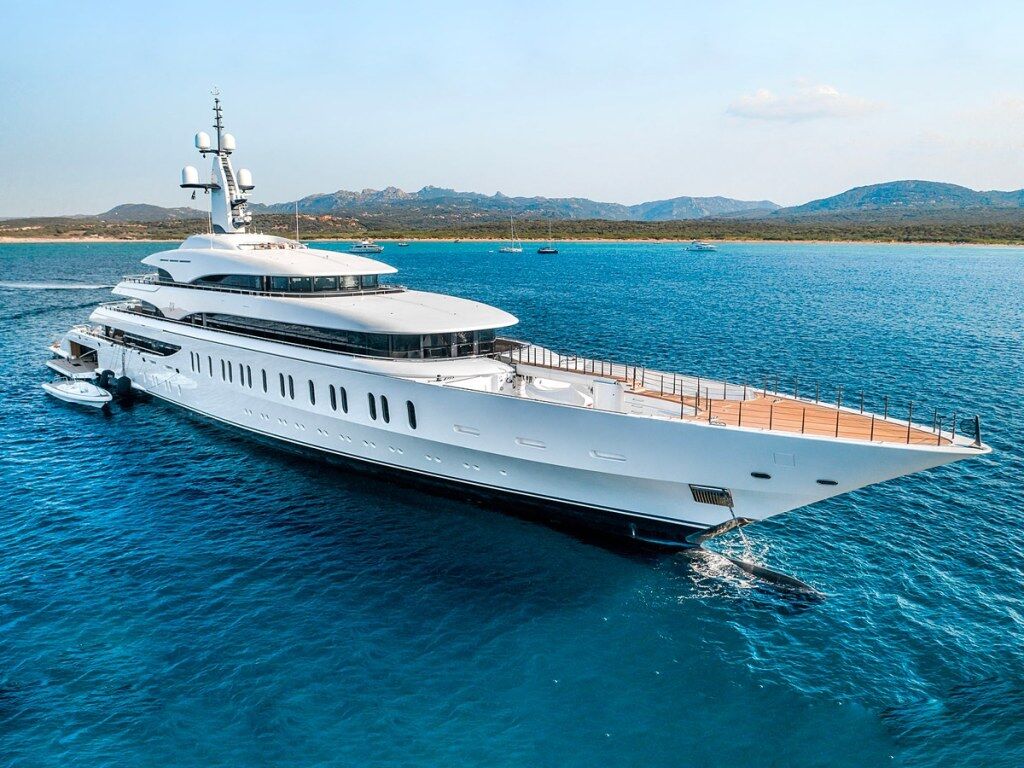 11 of the Most Impressive Yachts Owned by Billionaires | Timeless Journal