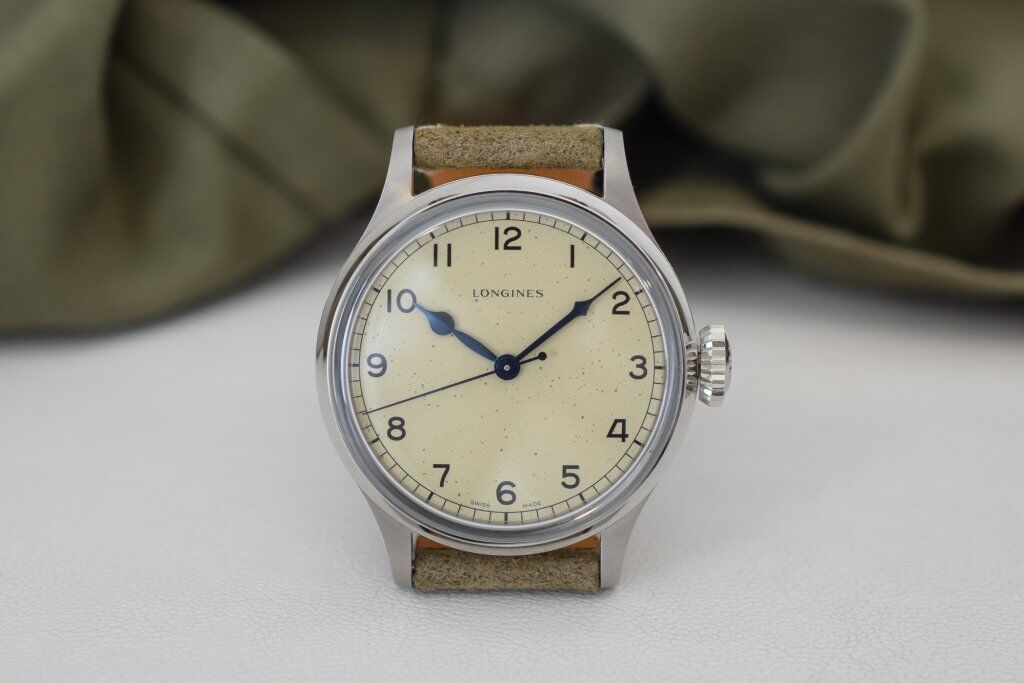 The Watches Worn by Pilots in World War II | Timeless Journal